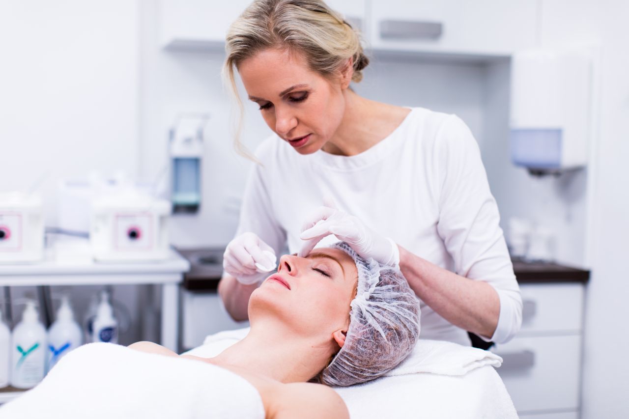 Littekenvorming door acne? Dit is wat de huidtherapeut voor je kan ...